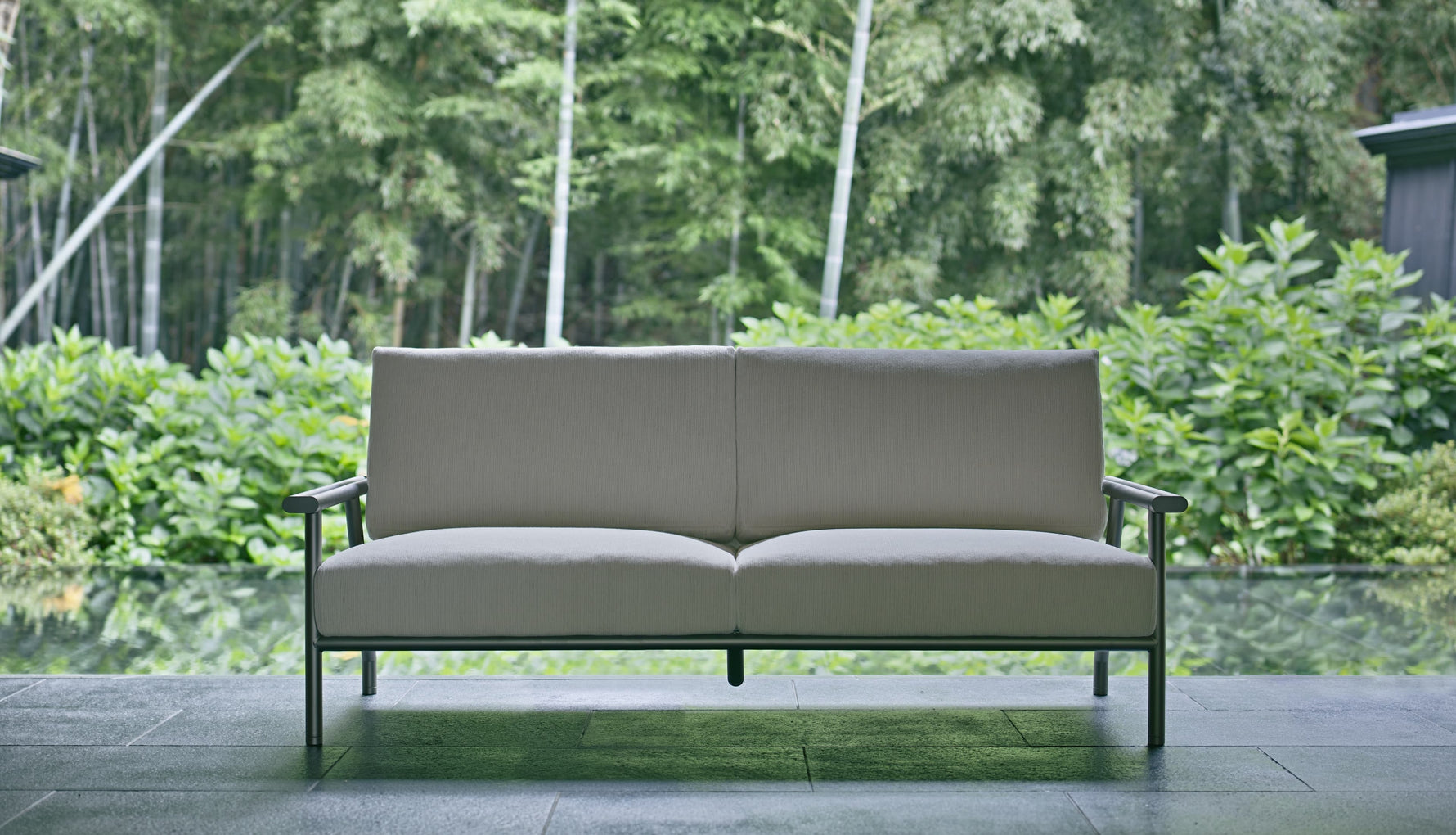 أريكة إطار التيتانيوم المحلي ｜ أريكة التيتانيوم – Sofa TITANIUM